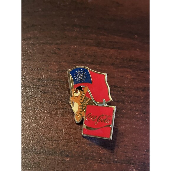Coca Cola | Accessories | Vintage 988 Seoul Olympics Coca Cola Hodori ...